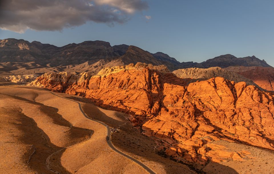 Las Vegas: Red Rock Canyon Helicopter Landing Tour - Why This Tour Excels for Certain Travelers