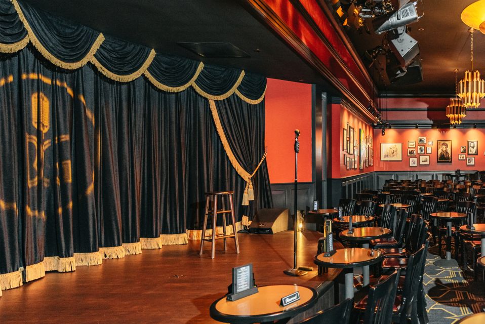 Las Vegas Strip: Brad Garretts Comedy Club at MGM Grand - The Experience and Audience Feedback