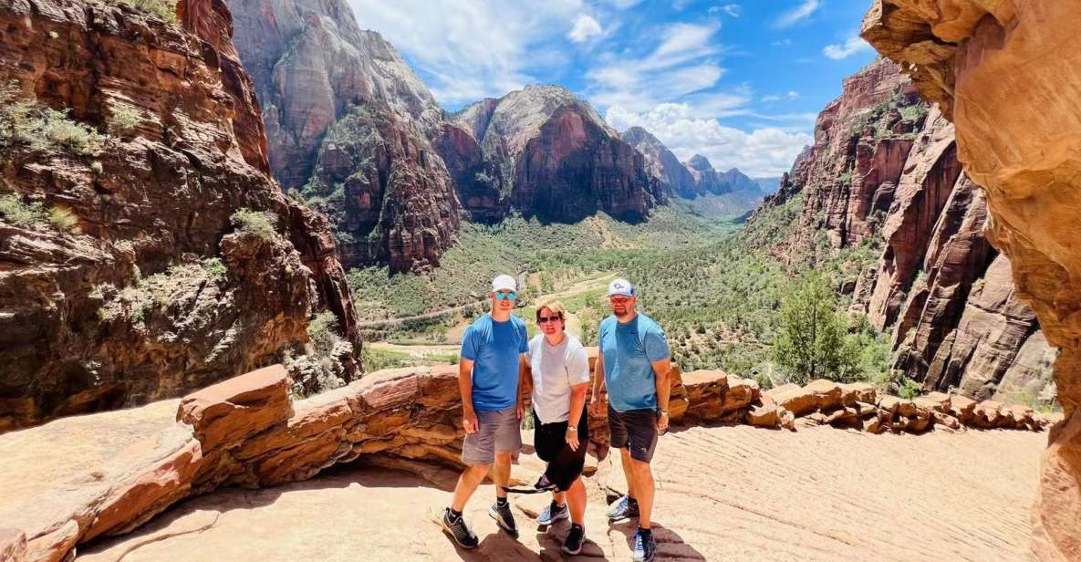 Las Vegas: VIP Guided Photography & Hiking Tour of Zion NP - Key Points