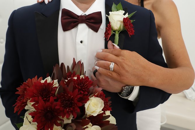 Las Vegas Wedding at Paradise Wedding Chapel - Photos and Memories