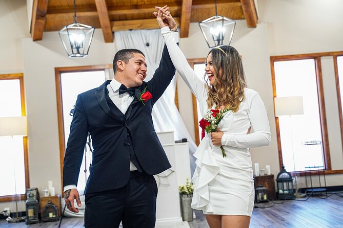 Las Vegas Wedding at The Little Vegas Chapel - In The Sum Up