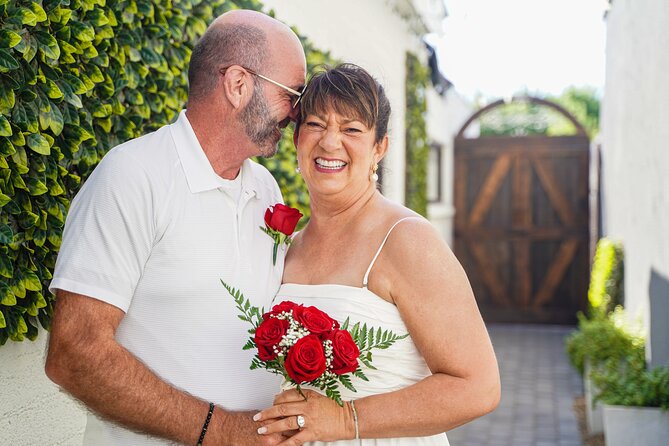 Las Vegas Wedding at The Little Vegas Chapel including Limousine Transportation - The Value of This Experience