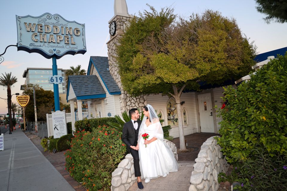 Las Vegas: Wedding or Vow Renewal at Graceland Chapel - Transportation and Logistics