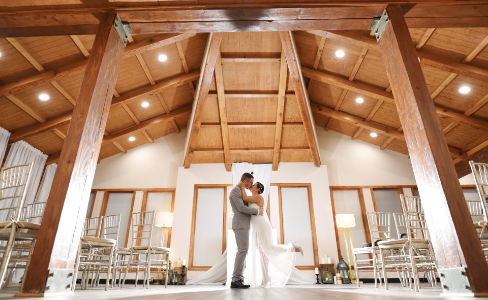 Las Vegas Wedding with Limousine Transportation - The Experience on the Ground