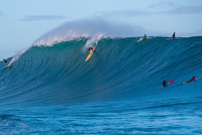 Learn to surf with a local big wave rider on the North Shore of Oahu - Key Points