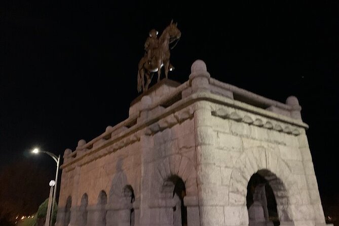 Lincoln Park Hauntings Ghost Investigation Tour - A Close Look at the Lincoln Park Hauntings Ghost Investigation Tour