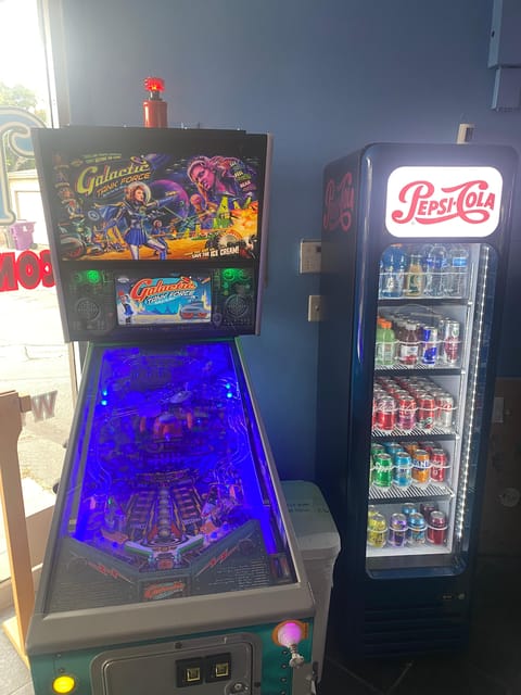Long Beach: Pinball Arcade 40 Pinball Machines on Freeplay - The Experience: What You Can Expect