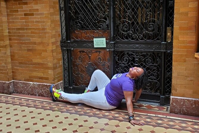 Looney Los Angeles Scavenger Hunt - Who Will Love This?