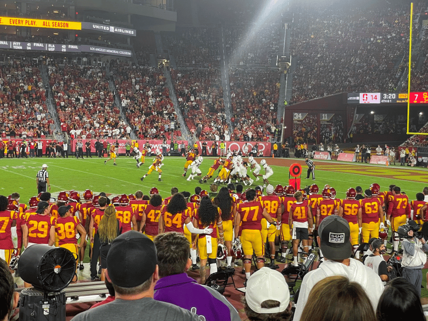 Los Angeles: USC Trojans College Football Game Ticket - The Experience from Reviews