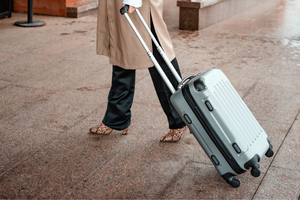 Luggage Storage in Miami $12/PP for 2 Pcs Luggage (DEAL!!) - The Practicality of Miami’s Luggage Storage Service