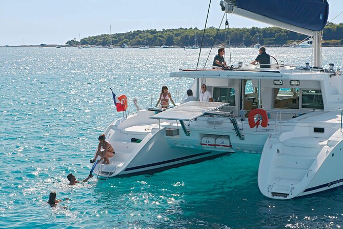Luxury Hawaiian Sea Turtle, Dolphin Sail and Kona Snorkel