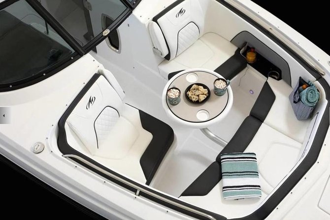 Luxury Private Boat Charter