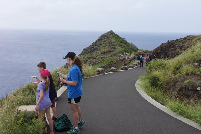 Makapuu Lighthouse Trail and Shuttle Service - FAQs