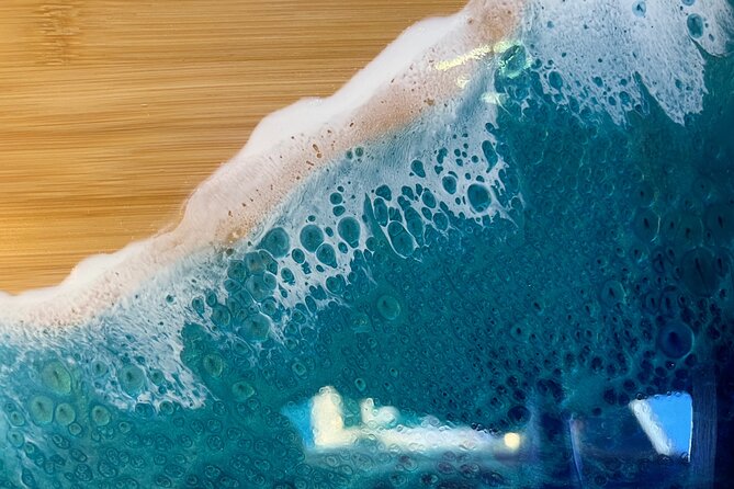 Make your own Maui Souvenir/Ocean resin class - Accessibility and booking