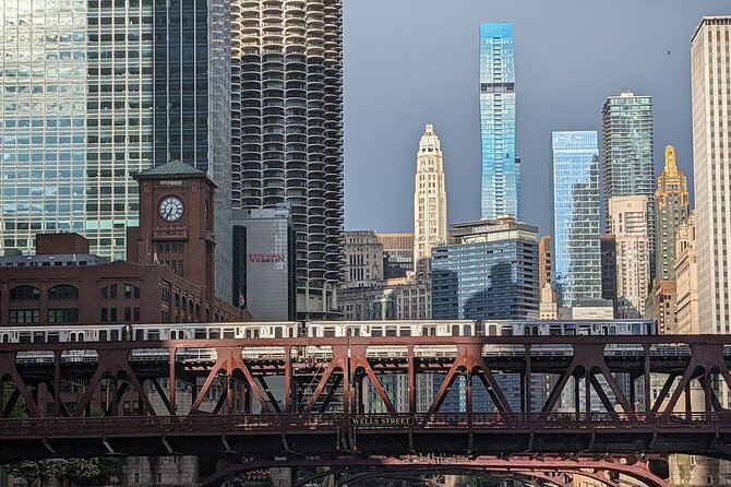Marvels & Feats: An Engineer's Tour of Chicago Architecture - Is This Tour Worth It?