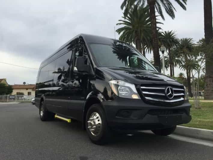 McClellan-Palomar Airport:Shuttle Service to Oceanside - Booking & Cancellation Policies
