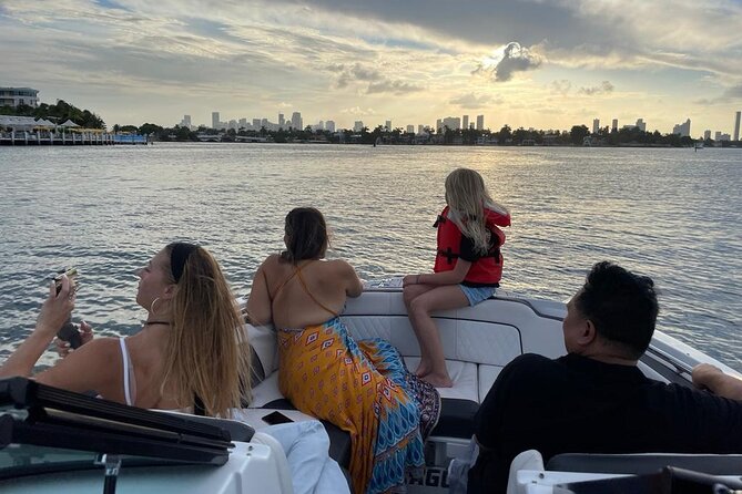 Miami Biscayne Bay Private Boat Experience with Captain - A Closer Look at the Miami Biscayne Bay Private Boat Experience