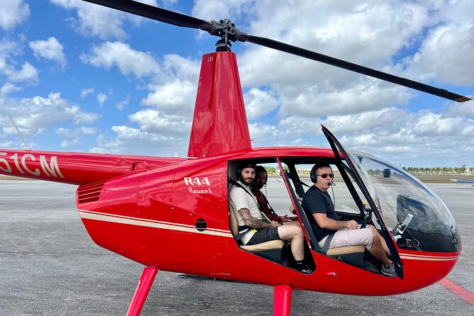 Miami Helicopter Tour: Best Sightseeing Adventure in Miami