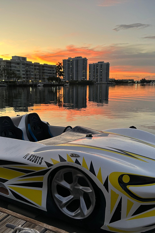 Miami: Jetcar tour - What’s Included and What Costs Extra?