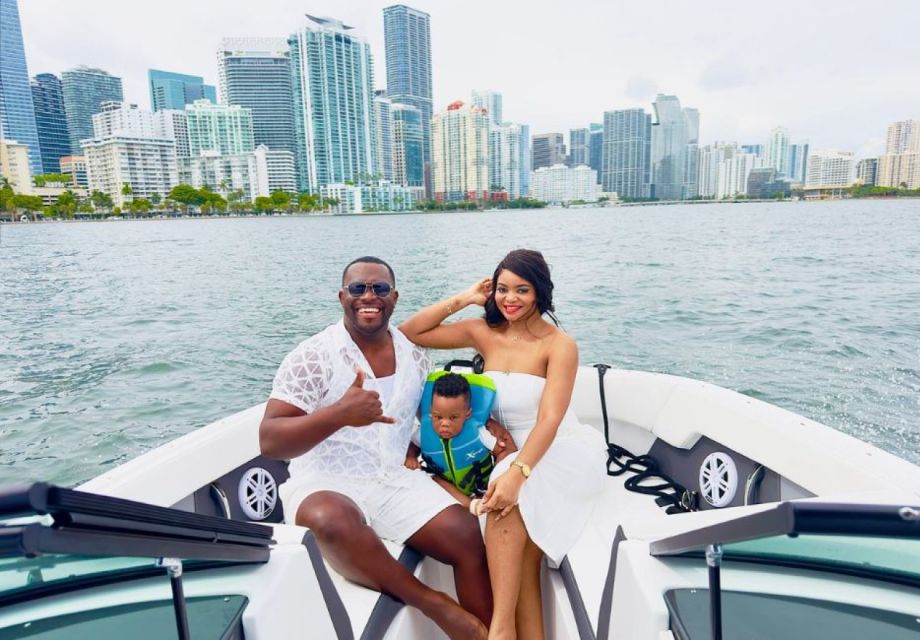 Miami: Private Boat Rental with champagne and captain - Why Choose a Private Boat Experience in Miami?