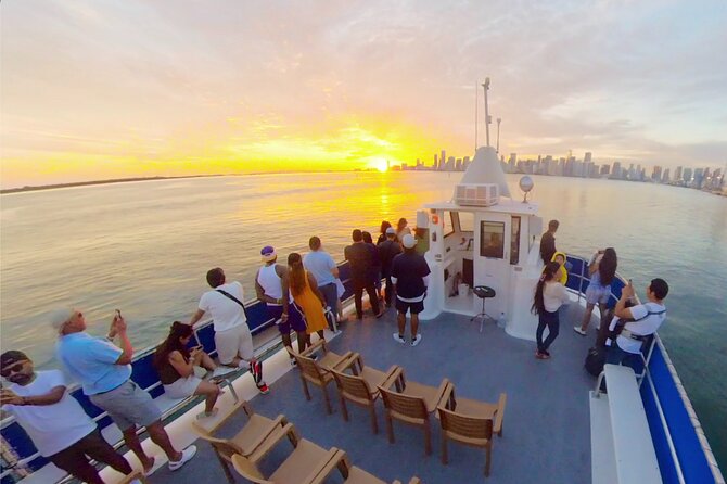 Miami Skyline Sunset Cruise with The Mojito Bar On board - An In-Depth Look at the Miami Skyline Sunset Cruise
