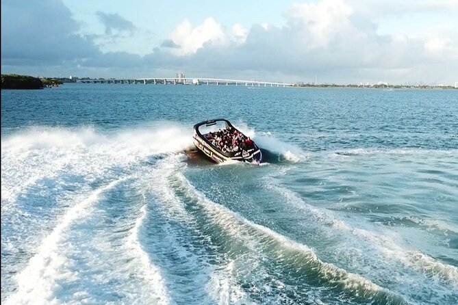 Miami Speed Boat South Beach & Hard Rock Meal at Bayside Marketplace - Who Should Consider This Tour?
