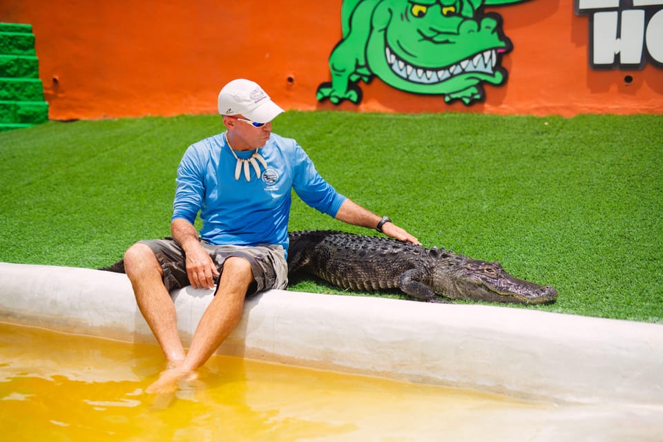Miami: Wild Everglades Airboat Ride and Gator Encounters - FAQ
