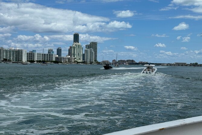 Millionaire Homes Miami Favorite Boat Cruise - FAQ