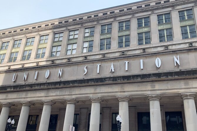 Movie and TV Guided Walking Tour Through Chicago Union Station - A Detailed Look at the Movie & TV Guided Tour at Chicago’s Union Station