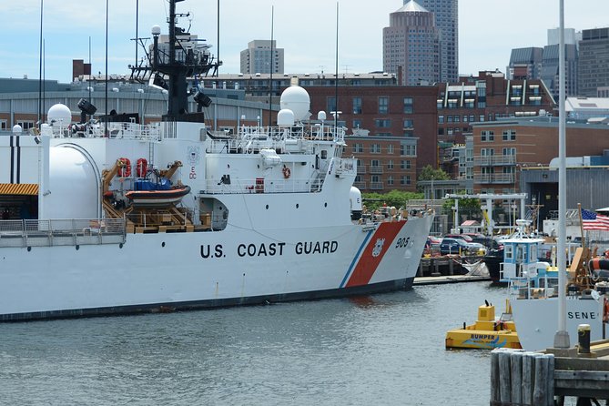 Narrated Sunset Cruise of Boston Harbor - What Is the Sunset Cruise of Boston Harbor?