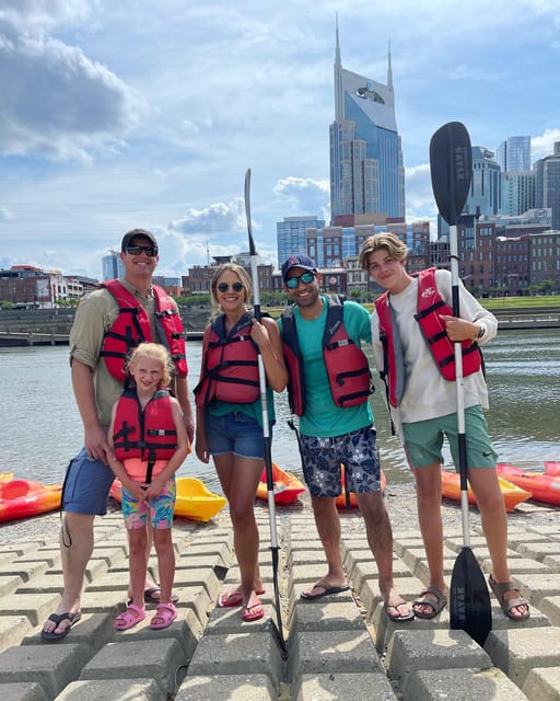 Nashville: Kayak Tour with Skyline Views