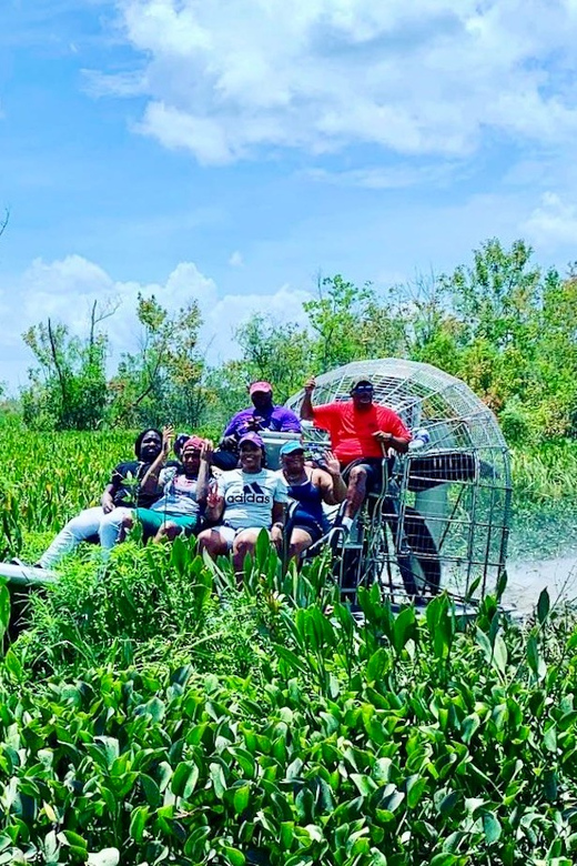 New Orleans: 6 Passenger Premium Airboat Swamp Tour - An Overview of the Airboat Adventure