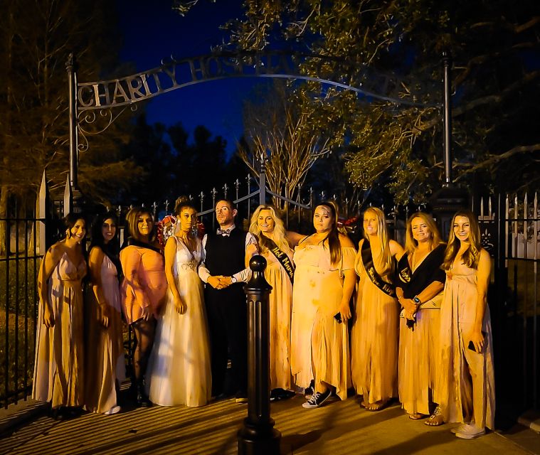 New Orleans: Cemetery Bus Tour At Dark with Exclusive Access - Key Points