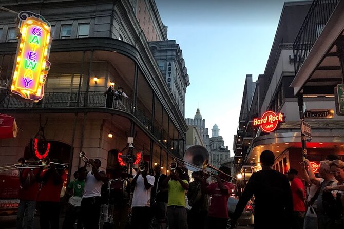 New Orleans' Historic Haunted Bar Crawl - Who Should Book This Experience?