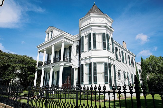 New Orleans Homes of the Rich and Famous Tour of the Garden District - Practical Tips for the Tour