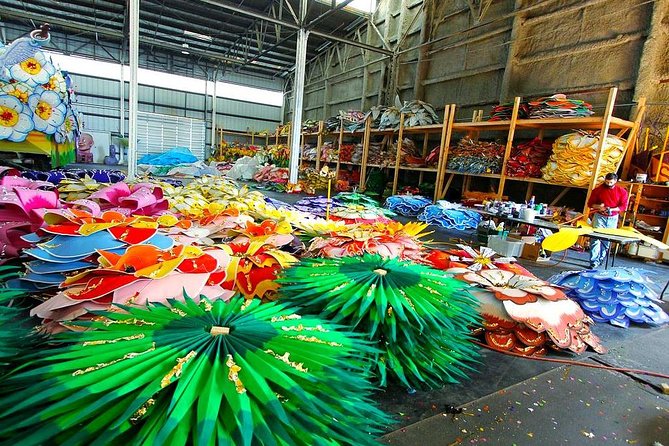 New Orleans Mardi Gras World Behind-the-Scenes Tour - Detailed Breakdown of the Itinerary