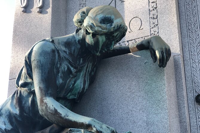 New Orleans Metairie Cemetery Tour: Millionaires and Mausoleums - The Sum Up