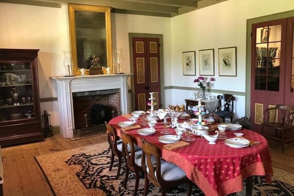 New Orleans: Oak Alley & Laura Plantation Tour w/Transport - Practical Details & Tips