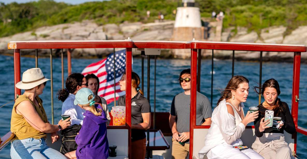 Newport: Sunset Cocktail Cruise