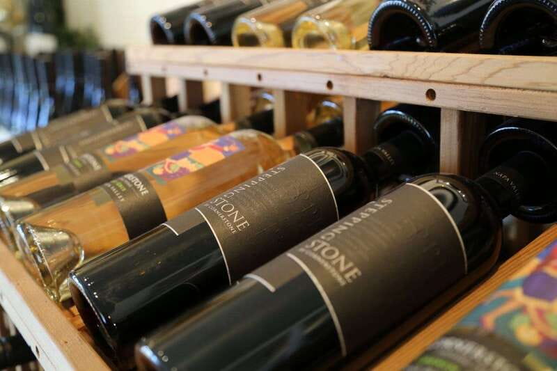 Niagara Falls: Public Niagara Wine Tour with Transportation - Who Is This Tour Best For?