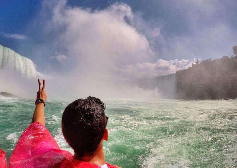 Niagara Falls Tour with Skip the Line Cruise & Maple Tasting