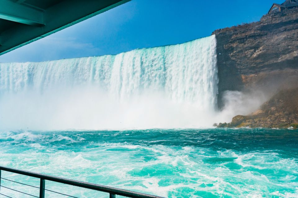 Niagara Falls, USA: American Tour & Maid of The Mist - What to Expect on the Tour
