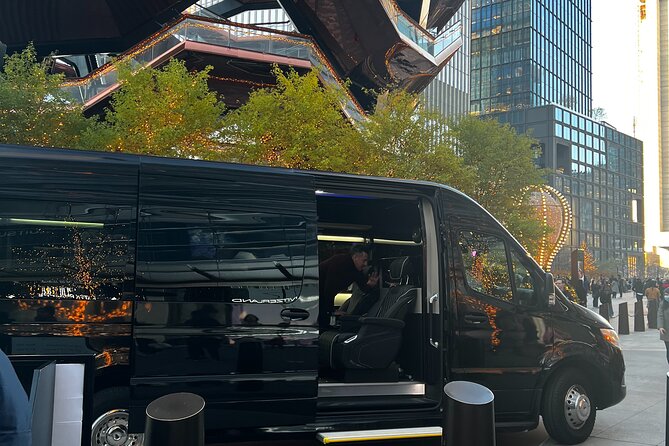 NYC Christmas Lights Tour by Limousine (Manhattan/ Dyker Heights) - Key Points