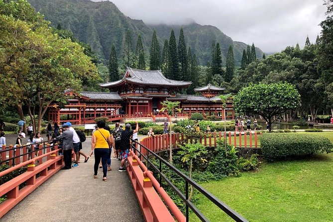 Oahu Circle Island Tour with Byodo-In Temple Admission - Exploring the Oahu Circle Island Tour: An In-Depth Look
