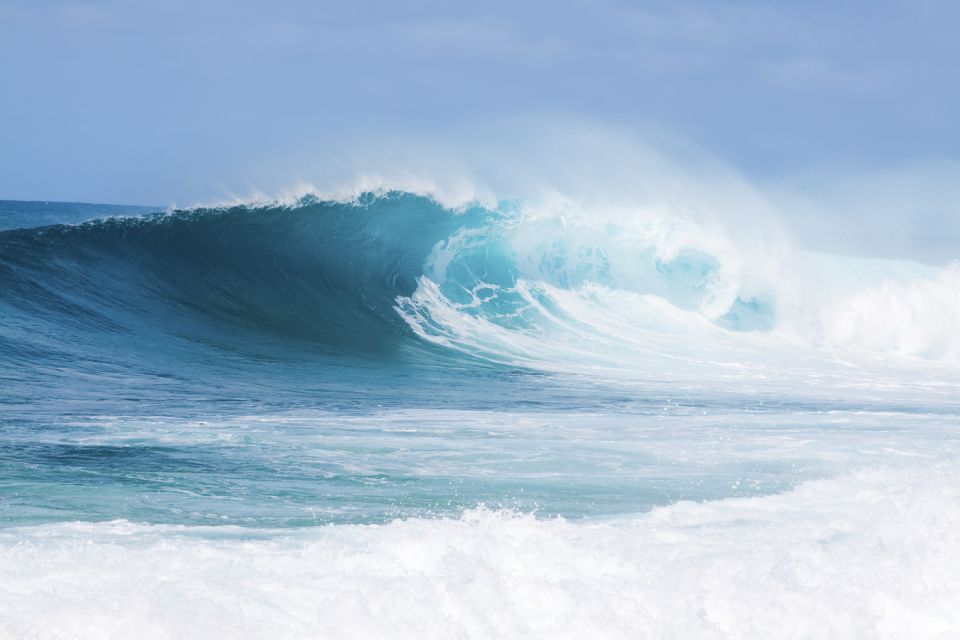 Oahu: Complete Island Tour with Tropical Waterfall Swimming - Key Points