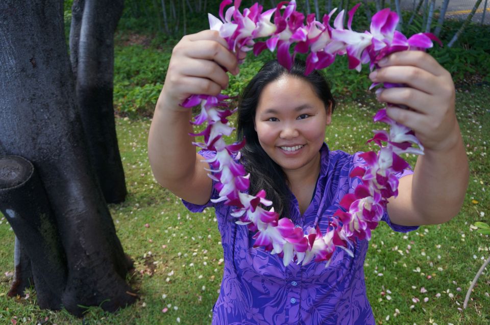 Oahu: Honolulu Airport (HNL) Honeymoon Lei Greeting - The Experience Itself: Genuine Hospitality