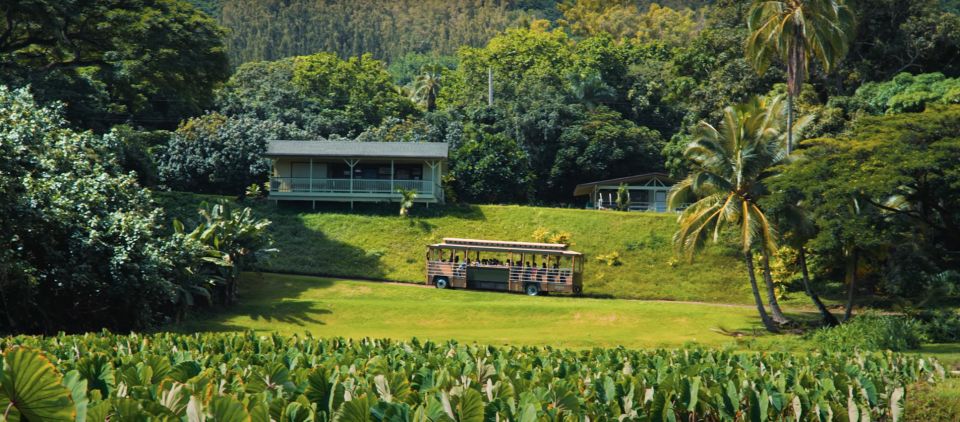 Oahu: Kualoa Farm and Secret Island Tour by Trolley - What’s included and what’s not