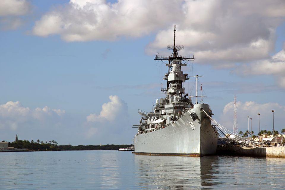 Oahu: Pearl Harbor, USS Arizona, Might Mo, & Honolulu Tour - An In-Depth Look at the Tour