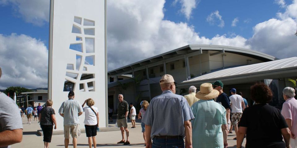 Oahu: USS Arizona Memorial Deluxe Tour - Key Points