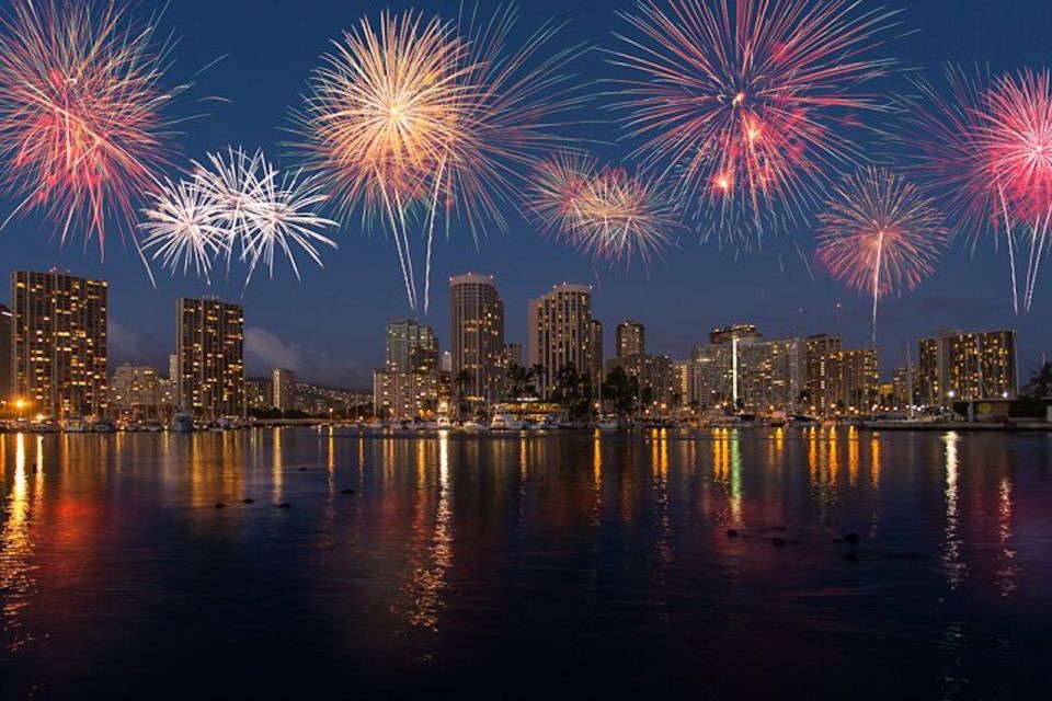 Oahu: Waikiki Friday Night Fireworks Sail - FAQs